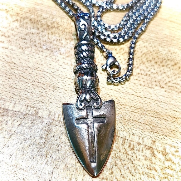 Accessories | Arrowhead Necklace Pendant Domineering Knight Spear And ...